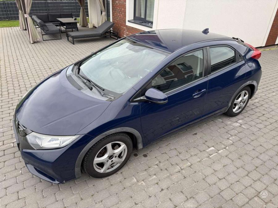 Zils Honda Civic 2013 Klaipėda, ar dzinēja tilpumu 1.60 L un nobraukumu 320 tūkst. km par 3950 €, foto 33 vietnē AUTOMOTO.COM.LV