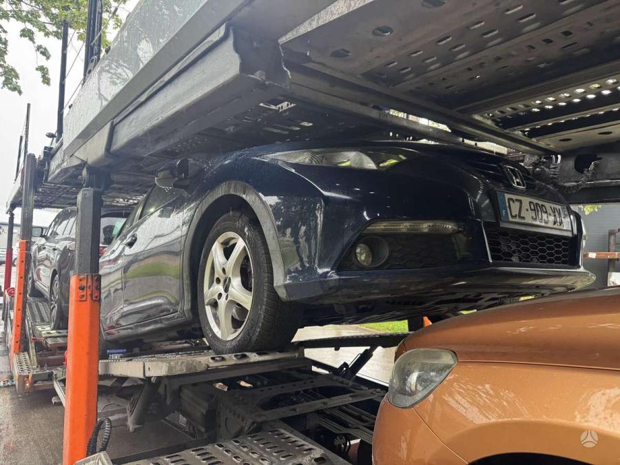 Zils Honda Civic 2013 Klaipėda, ar dzinēja tilpumu 1.60 L un nobraukumu 320 tūkst. km par 3950 €, foto 47 vietnē AUTOMOTO.COM.LV