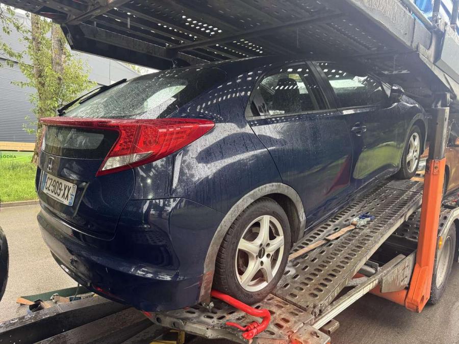 Zils Honda Civic 2013 Klaipėda, ar dzinēja tilpumu 1.60 L un nobraukumu 320 tūkst. km par 3950 €, foto 48 vietnē AUTOMOTO.COM.LV
