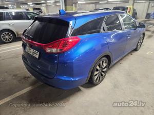 Zils Honda Civic 2015 Tallina, ar dzinēja tilpumu 1.80 L un nobraukumu 91 tūkst. km par 9900 €, foto 3 vietnē AUTOMOTO.COM.LV