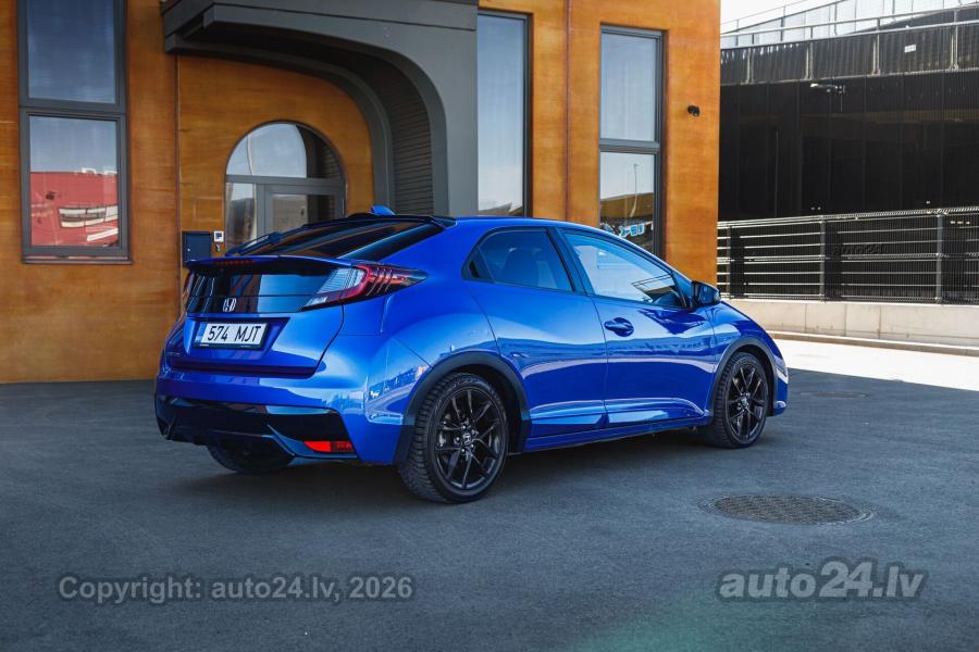 Zils Honda Civic 2015 Tallina, ar dzinēja tilpumu 1.60 L un nobraukumu 183 tūkst. km par 7900 €, foto 4 vietnē AUTOMOTO.COM.LV