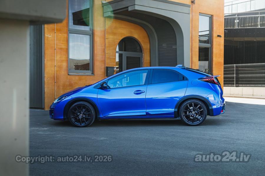 Zils Honda Civic 2015 Tallina, ar dzinēja tilpumu 1.60 L un nobraukumu 183 tūkst. km par 7900 €, foto 7 vietnē AUTOMOTO.COM.LV
