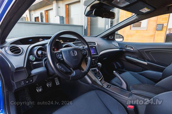 Zils Honda Civic 2015 Tallina, ar dzinēja tilpumu 1.60 L un nobraukumu 183 tūkst. km par 7900 €, foto 9 vietnē AUTOMOTO.COM.LV