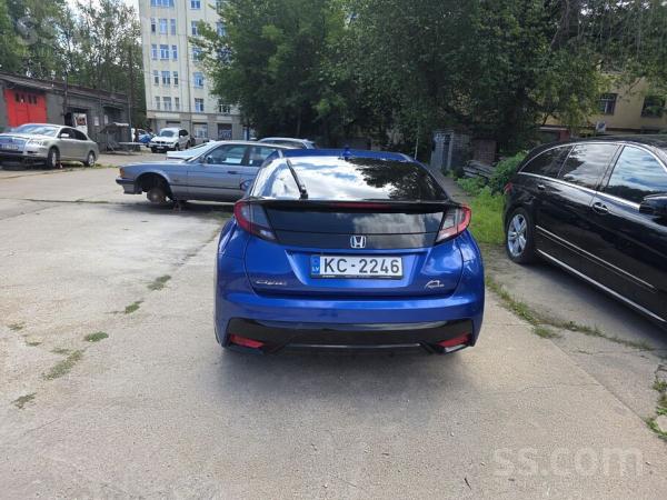 Zils Honda Civic 2015 Rīga, ar dzinēja tilpumu 1.80 L un nobraukumu 147 tūkst. km par 7850 €, foto 3 vietnē AUTOMOTO.COM.LV