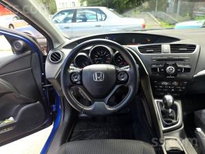 Zils Honda Civic 2015 Rīga, ar dzinēja tilpumu 1.80 L un nobraukumu 147 tūkst. km par 7850 €, foto 12 vietnē AUTOMOTO.COM.LV