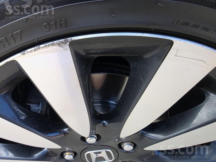 Zils Honda Civic 2015 Rīga, ar dzinēja tilpumu 1.80 L un nobraukumu 147 tūkst. km par 7850 €, foto 13 vietnē AUTOMOTO.COM.LV