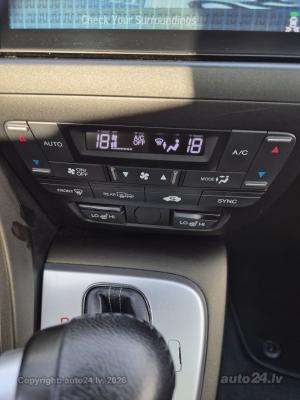 Zils Honda Civic 2015 Tallina, ar dzinēja tilpumu 1.80 L un nobraukumu 0 tūkst. km par 9700 €, foto 17 vietnē AUTOMOTO.COM.LV