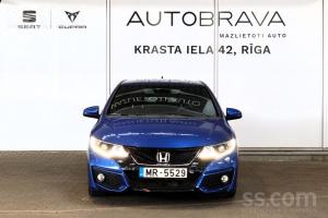 Blue Honda Civic 2016 in Riga, with an engine capacity of 1.80 L and mileage of 79 thousand km for 11990 €, photo 2 on AUTOMOTO.COM.LV