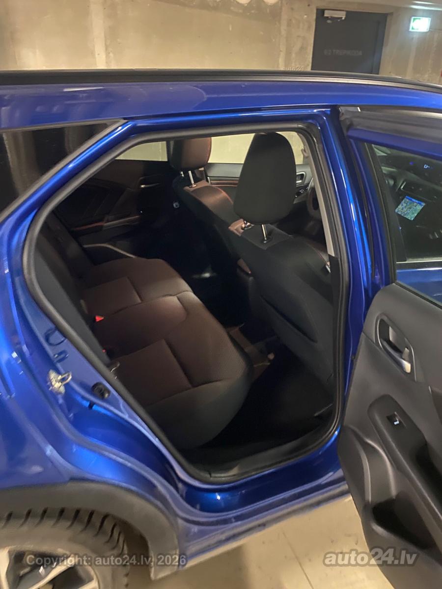 Blue Honda Civic 2017 in Tallinn, with an engine capacity of 1.80 L and mileage of 74 thousand km for 14490 €, photo 6 on AUTOMOTO.COM.LV
