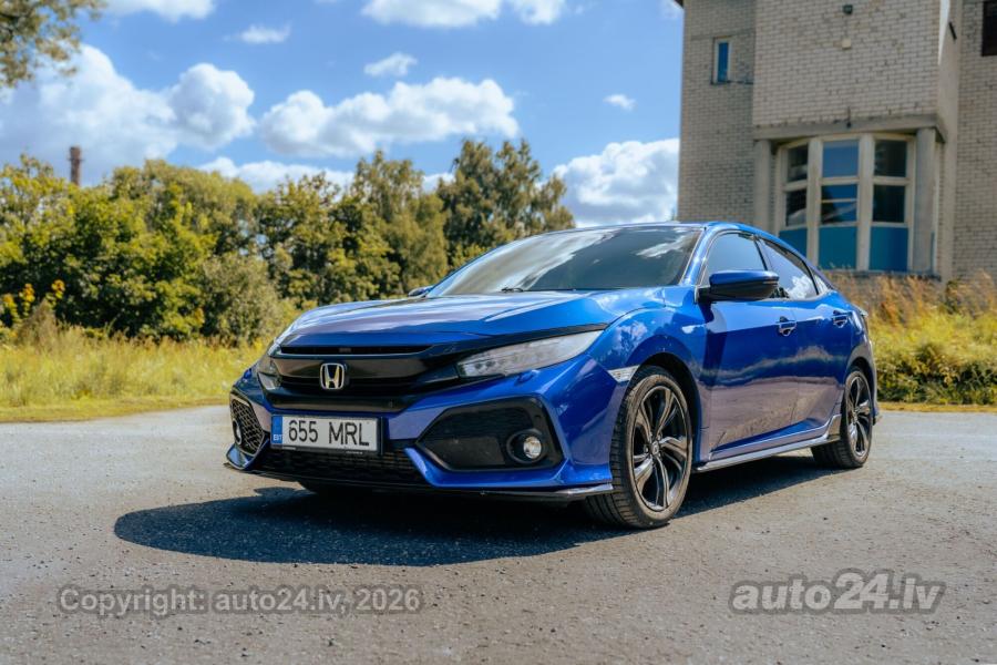 Zils Honda Civic 2017 Tallina, ar dzinēja tilpumu 1.50 L un nobraukumu 178 tūkst. km par 14700 €, foto 3 vietnē AUTOMOTO.COM.LV