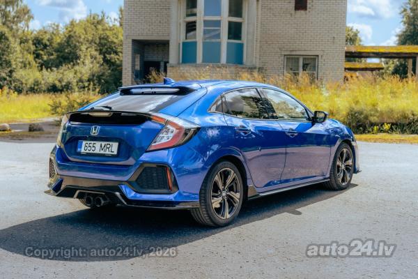 Zils Honda Civic 2017 Tallina, ar dzinēja tilpumu 1.50 L un nobraukumu 178 tūkst. km par 14700 €, foto 4 vietnē AUTOMOTO.COM.LV