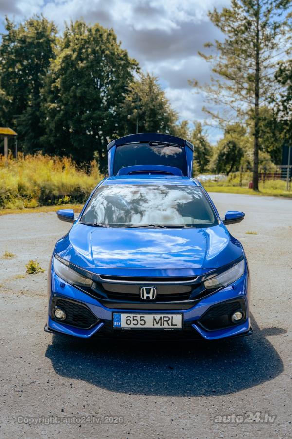 Zils Honda Civic 2017 Tallina, ar dzinēja tilpumu 1.50 L un nobraukumu 178 tūkst. km par 14700 €, foto 7 vietnē AUTOMOTO.COM.LV