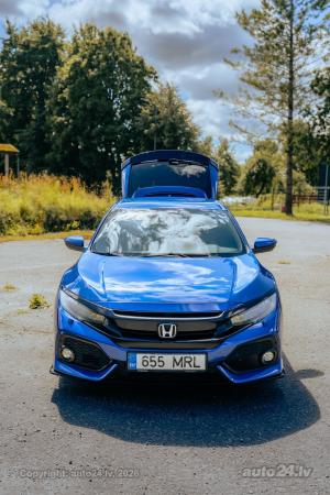 Zils Honda Civic 2017 Tallina, ar dzinēja tilpumu 1.50 L un nobraukumu 178 tūkst. km par 14700 €, foto 8 vietnē AUTOMOTO.COM.LV