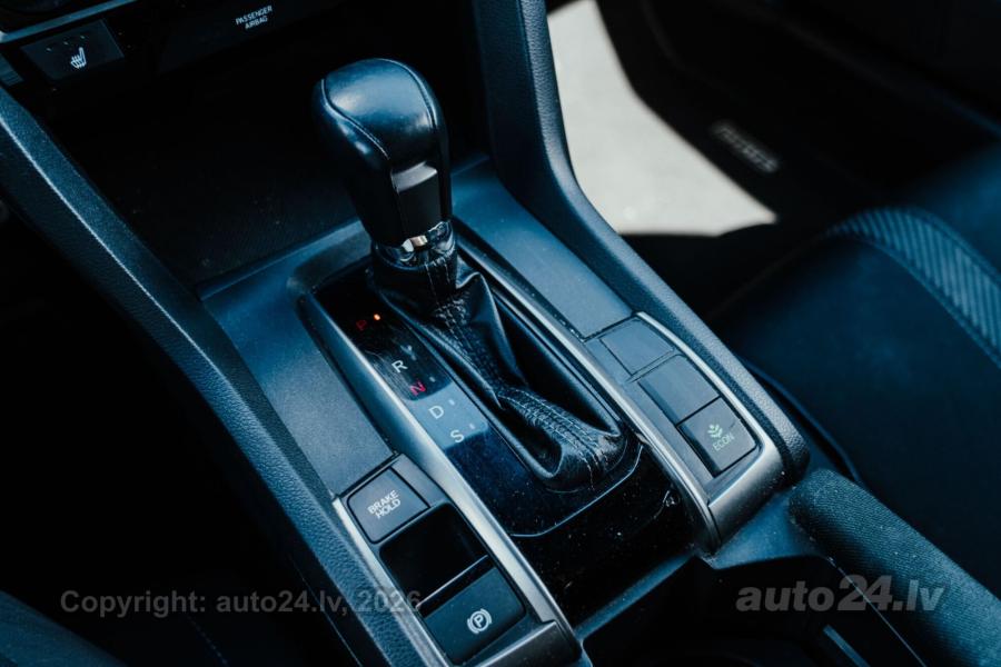 Zils Honda Civic 2017 Tallina, ar dzinēja tilpumu 1.50 L un nobraukumu 178 tūkst. km par 14700 €, foto 16 vietnē AUTOMOTO.COM.LV