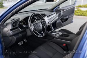 Blue Honda Civic 2017 in Tallinn, with an engine capacity of 1.50 L and mileage of 179 thousand km for 13990 €, photo 10 on AUTOMOTO.COM.LV