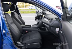 Blue Honda Civic 2017 in Tallinn, with an engine capacity of 1.50 L and mileage of 179 thousand km for 13990 €, photo 13 on AUTOMOTO.COM.LV