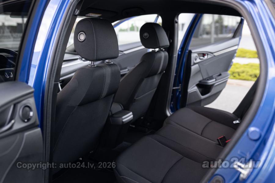 Blue Honda Civic 2017 in Tallinn, with an engine capacity of 1.50 L and mileage of 179 thousand km for 13990 €, photo 14 on AUTOMOTO.COM.LV