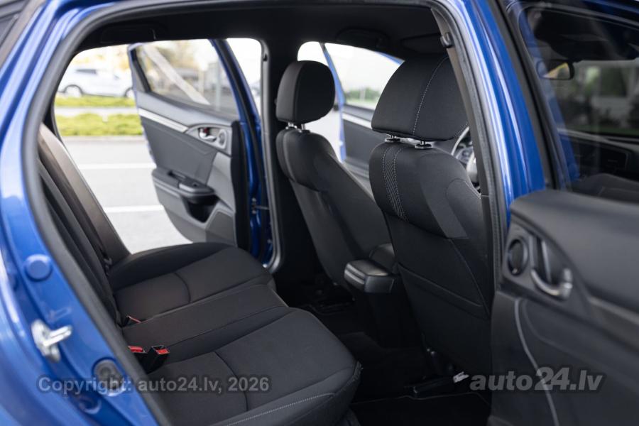 Blue Honda Civic 2017 in Tallinn, with an engine capacity of 1.50 L and mileage of 179 thousand km for 13990 €, photo 15 on AUTOMOTO.COM.LV