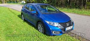 Zils Honda Civic 2017 Tartu, ar dzinēja tilpumu 1.80 L un nobraukumu 111 tūkst. km par 14600 €, foto 3 vietnē AUTOMOTO.COM.LV