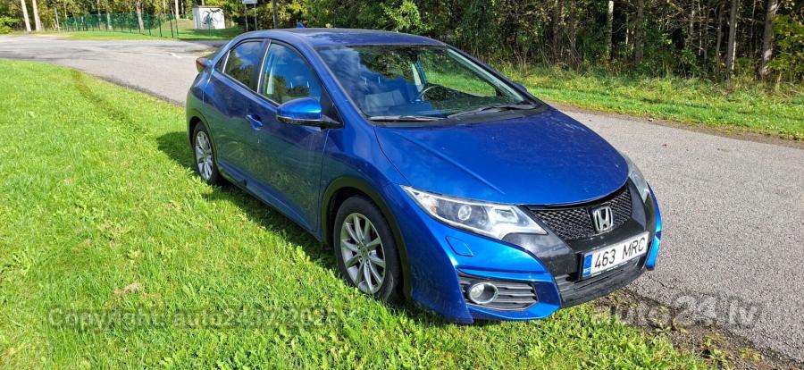 Zils Honda Civic 2017 Tartu, ar dzinēja tilpumu 1.80 L un nobraukumu 111 tūkst. km par 14600 €, foto 3 vietnē AUTOMOTO.COM.LV