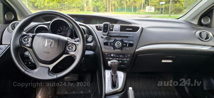 Zils Honda Civic 2017 Tartu, ar dzinēja tilpumu 1.80 L un nobraukumu 111 tūkst. km par 14600 €, foto 7 vietnē AUTOMOTO.COM.LV
