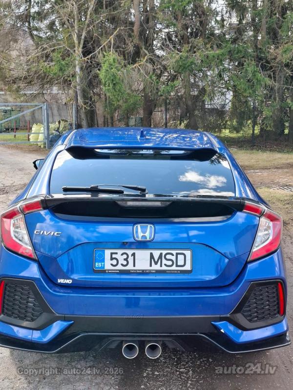 Blue Honda Civic 2018 in Tallinn, with an engine capacity of 1.50 L and mileage of 104 thousand km for 16500 €, photo 2 on AUTOMOTO.COM.LV