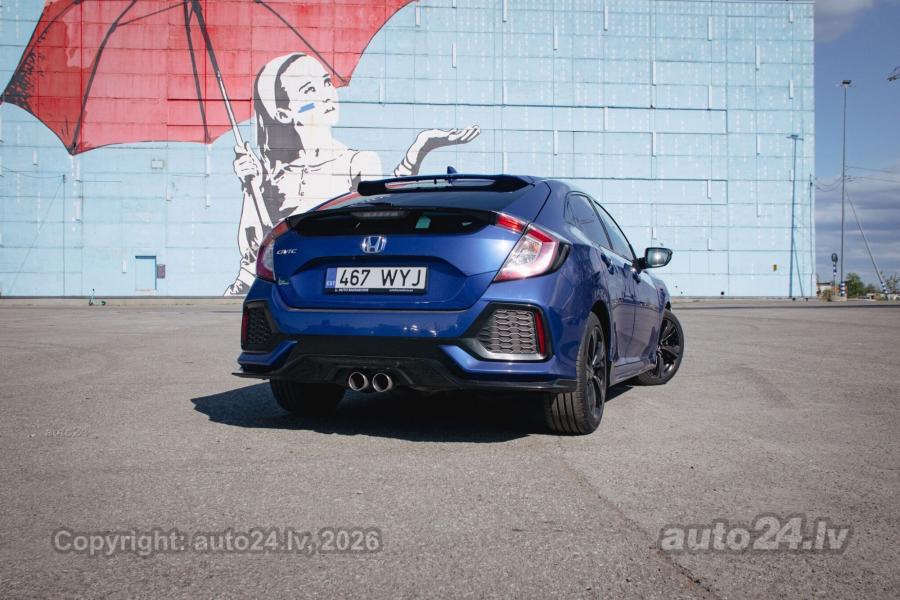 Zils Honda Civic 2018 Tallina, ar dzinēja tilpumu 1.50 L un nobraukumu 174 tūkst. km par 14999 €, foto 6 vietnē AUTOMOTO.COM.LV