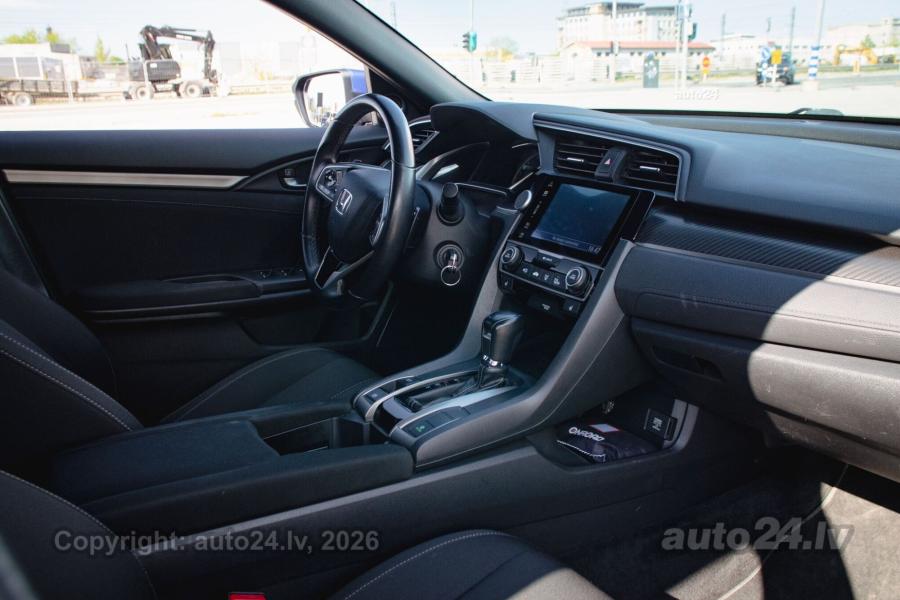 Zils Honda Civic 2018 Tallina, ar dzinēja tilpumu 1.50 L un nobraukumu 174 tūkst. km par 14999 €, foto 12 vietnē AUTOMOTO.COM.LV