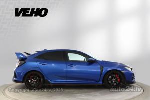 Blue Honda Civic 2018 in Tallinn, with an engine capacity of 2.00 L and mileage of 110 thousand km for 26900 €, photo 3 on AUTOMOTO.COM.LV