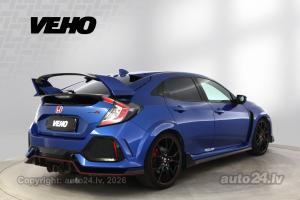 Blue Honda Civic 2018 in Tallinn, with an engine capacity of 2.00 L and mileage of 110 thousand km for 26900 €, photo 4 on AUTOMOTO.COM.LV
