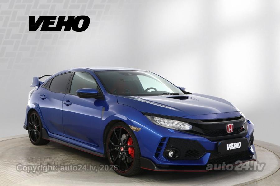 Blue Honda Civic 2018 in Tallinn, with an engine capacity of 2.00 L and mileage of 110 thousand km for 26900 €, photo 6 on AUTOMOTO.COM.LV