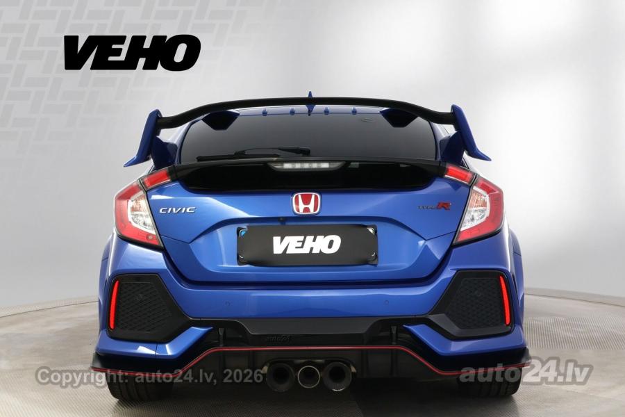 Blue Honda Civic 2018 in Tallinn, with an engine capacity of 2.00 L and mileage of 110 thousand km for 26900 €, photo 9 on AUTOMOTO.COM.LV