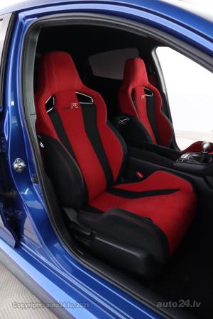 Blue Honda Civic 2018 in Tallinn, with an engine capacity of 2.00 L and mileage of 110 thousand km for 26900 €, photo 10 on AUTOMOTO.COM.LV