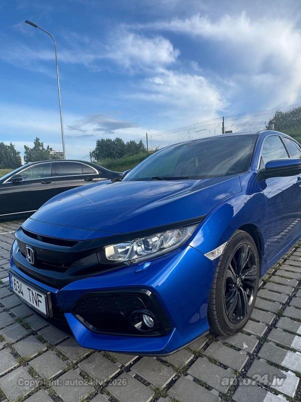 Zils Honda Civic 2018 Tallina, ar dzinēja tilpumu 1.00 L un nobraukumu 86 tūkst. km par 14900 €, foto 3 vietnē AUTOMOTO.COM.LV