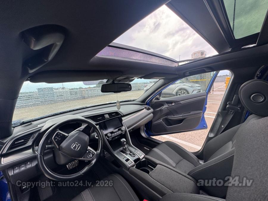 Blue Honda Civic 2018 in Tallinn, with an engine capacity of 1.00 L and mileage of 134 thousand km for 14900 €, photo 20 on AUTOMOTO.COM.LV