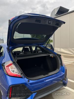 Blue Honda Civic 2018 in Tallinn, with an engine capacity of 1.00 L and mileage of 134 thousand km for 14900 €, photo 28 on AUTOMOTO.COM.LV