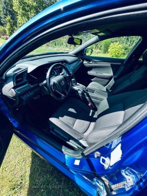 Blue Honda Civic 2018 in Tallinn, with an engine capacity of 1.00 L and mileage of 90 thousand km for 14500 €, photo 11 on AUTOMOTO.COM.LV