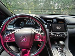 Blue Honda Civic 2018 in Tallinn, with an engine capacity of 1.00 L and mileage of 90 thousand km for 14500 €, photo 12 on AUTOMOTO.COM.LV