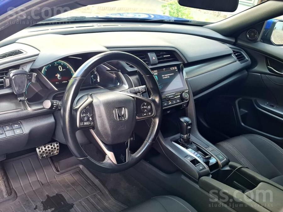 Zils Honda Civic 2018 Rīga, ar dzinēja tilpumu 1.00 L un nobraukumu 96 tūkst. km par 10500 €, foto 6 vietnē AUTOMOTO.COM.LV