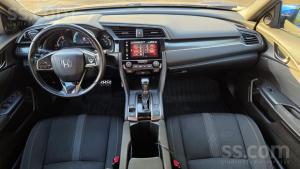 Zils Honda Civic 2018 Rīga, ar dzinēja tilpumu 1.00 L un nobraukumu 96 tūkst. km par 10500 €, foto 8 vietnē AUTOMOTO.COM.LV