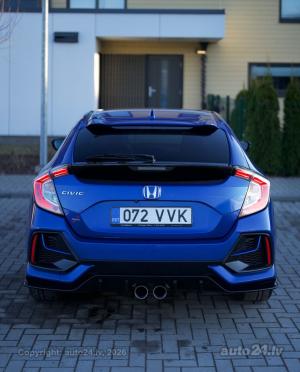 Blue Honda Civic 2021 in Tallinn, with an engine capacity of 1.50 L and mileage of 62 thousand km for 22900 €, photo 5 on AUTOMOTO.COM.LV