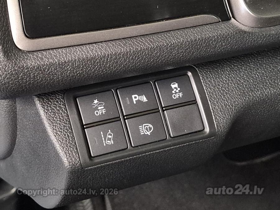 Blue Honda Civic 2021 in Tallinn, with an engine capacity of 1.50 L and mileage of 106 thousand km for 18990 €, photo 17 on AUTOMOTO.COM.LV