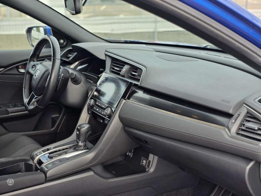 Zils Honda Civic 2021 Šauļi, ar dzinēja tilpumu 1.50 L un nobraukumu 64 tūkst. km par 18990 €, foto 28 vietnē AUTOMOTO.COM.LV