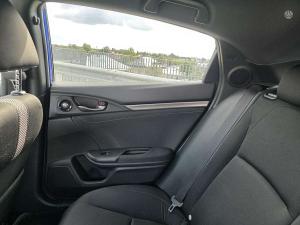 Zils Honda Civic 2021 Šauļi, ar dzinēja tilpumu 1.50 L un nobraukumu 64 tūkst. km par 18990 €, foto 41 vietnē AUTOMOTO.COM.LV