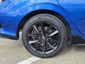 Zils Honda Civic 2021 Šauļi, ar dzinēja tilpumu 1.50 L un nobraukumu 64 tūkst. km par 18990 €, foto 51 vietnē AUTOMOTO.COM.LV
