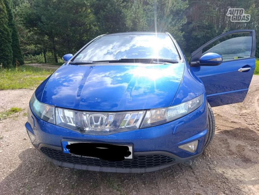 Blue Honda Civic 2023 in Taurage, with an engine capacity of 2.20 L and mileage of 279 thousand km for 950 €, photo 1 on AUTOMOTO.COM.LV