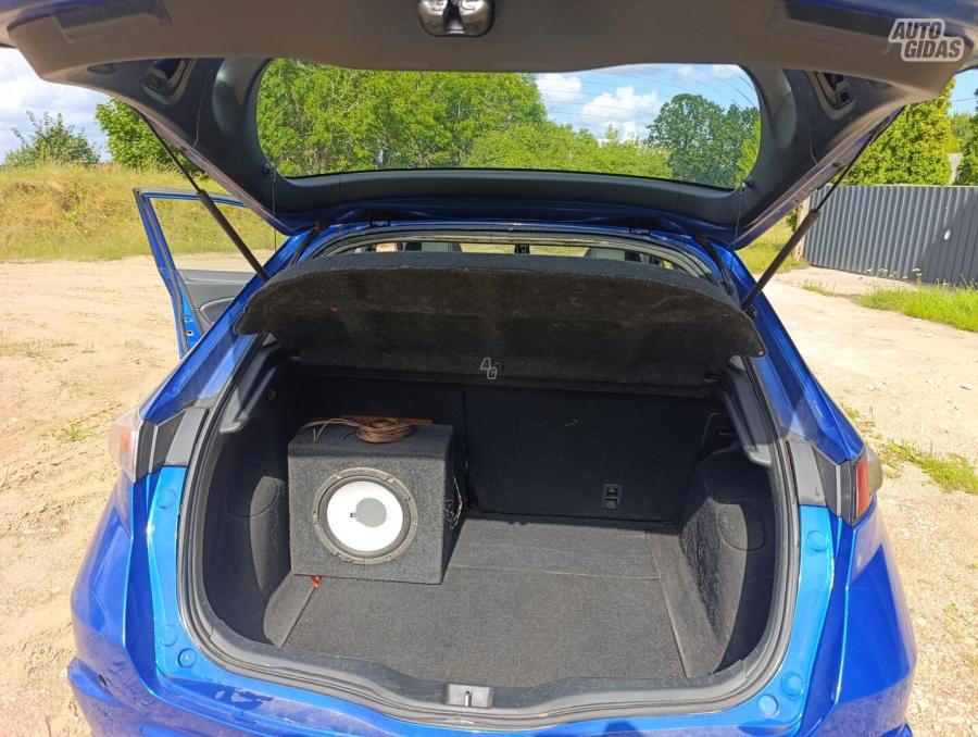 Blue Honda Civic 2023 in Taurage, with an engine capacity of 2.20 L and mileage of 279 thousand km for 950 €, photo 10 on AUTOMOTO.COM.LV