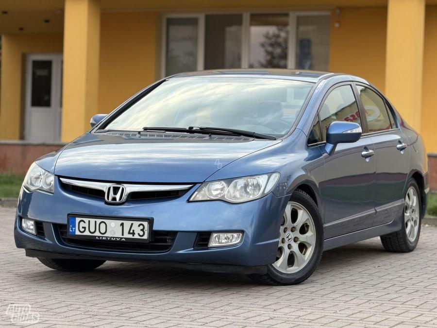 Blue Honda Civic 2006 in Kaisiadorys, with an engine capacity of 1.30 L and mileage of 203 thousand km for 2300 €, photo 1 on AUTOMOTO.COM.LV