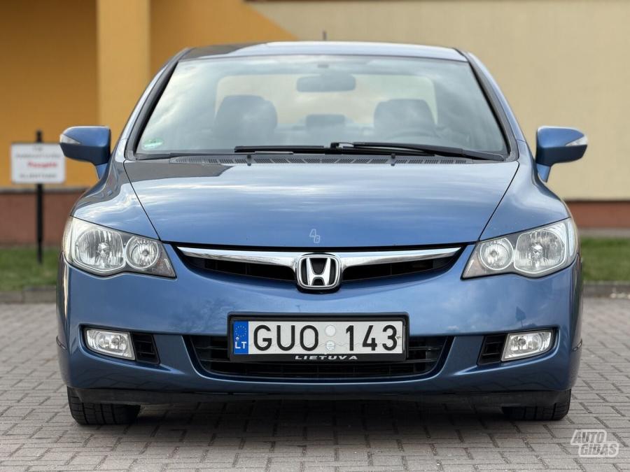 Blue Honda Civic 2006 in Kaisiadorys, with an engine capacity of 1.30 L and mileage of 203 thousand km for 2300 €, photo 3 on AUTOMOTO.COM.LV