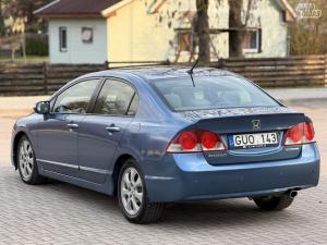 Blue Honda Civic 2006 in Kaisiadorys, with an engine capacity of 1.30 L and mileage of 203 thousand km for 2300 €, photo 10 on AUTOMOTO.COM.LV